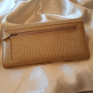 Mani | Bags | Brand New Wallet Faux Alligator Style | Poshmark